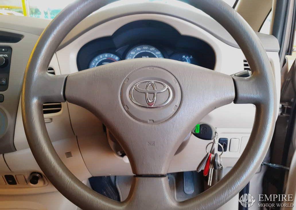 Empire Motor World » Toyota Innova '2006